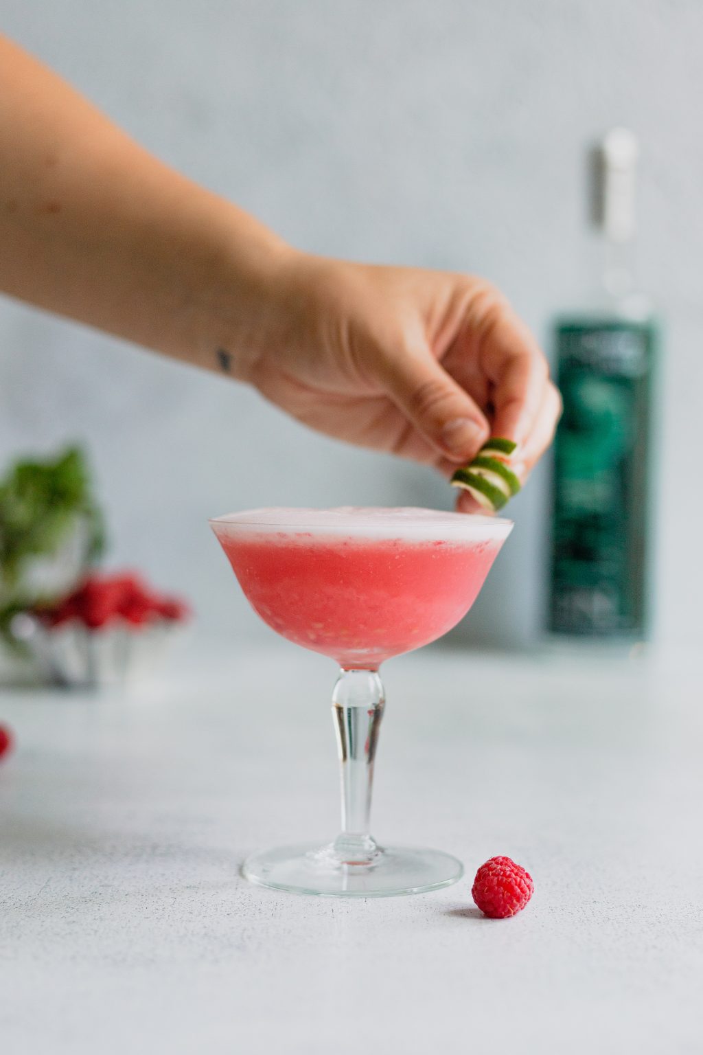 Raspberry Gin Fizz Cocktail Recipe - Midwest Nice