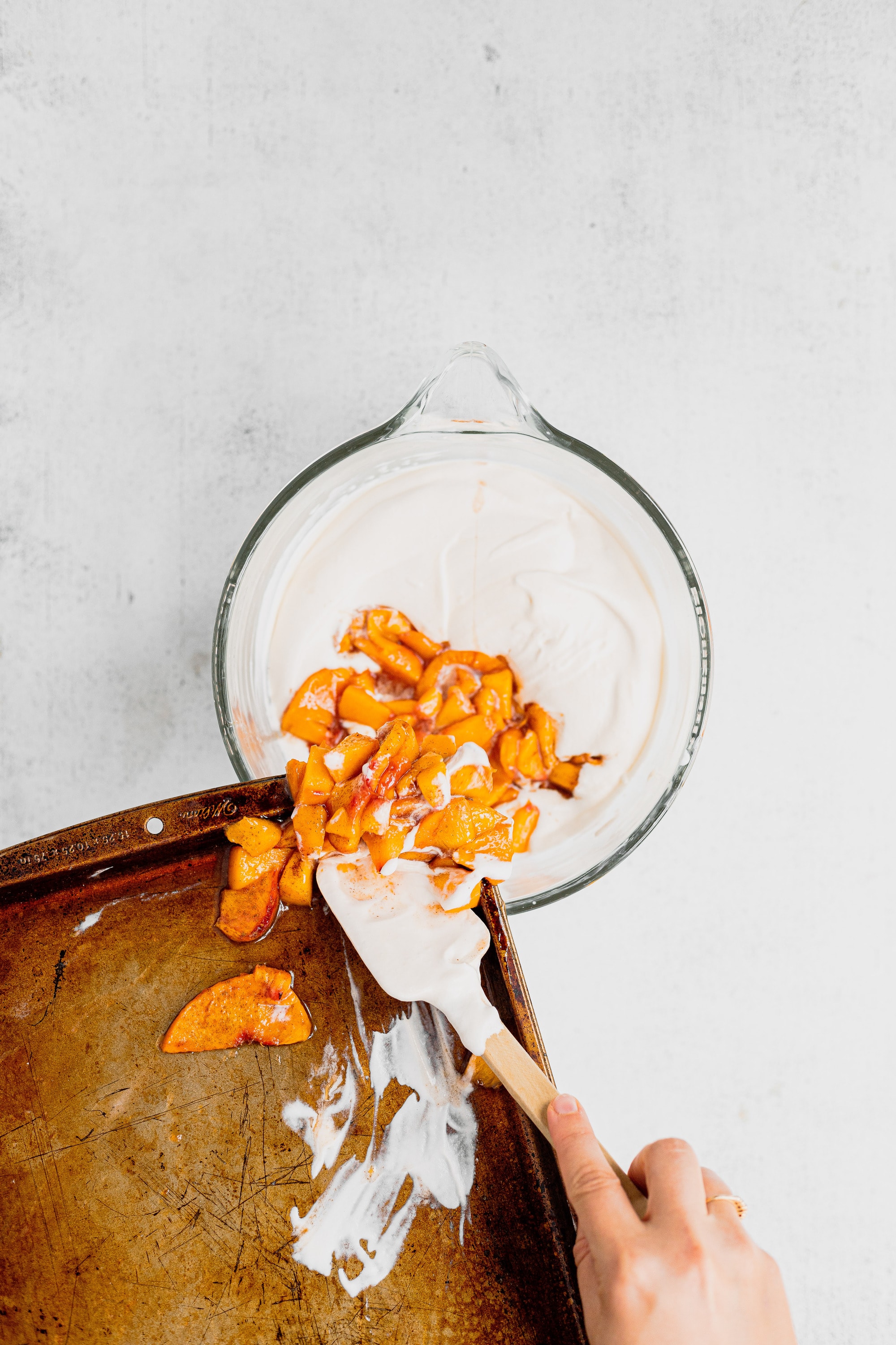 No Churn Peach Pie Ice Cream Recipe - Midwest Nice