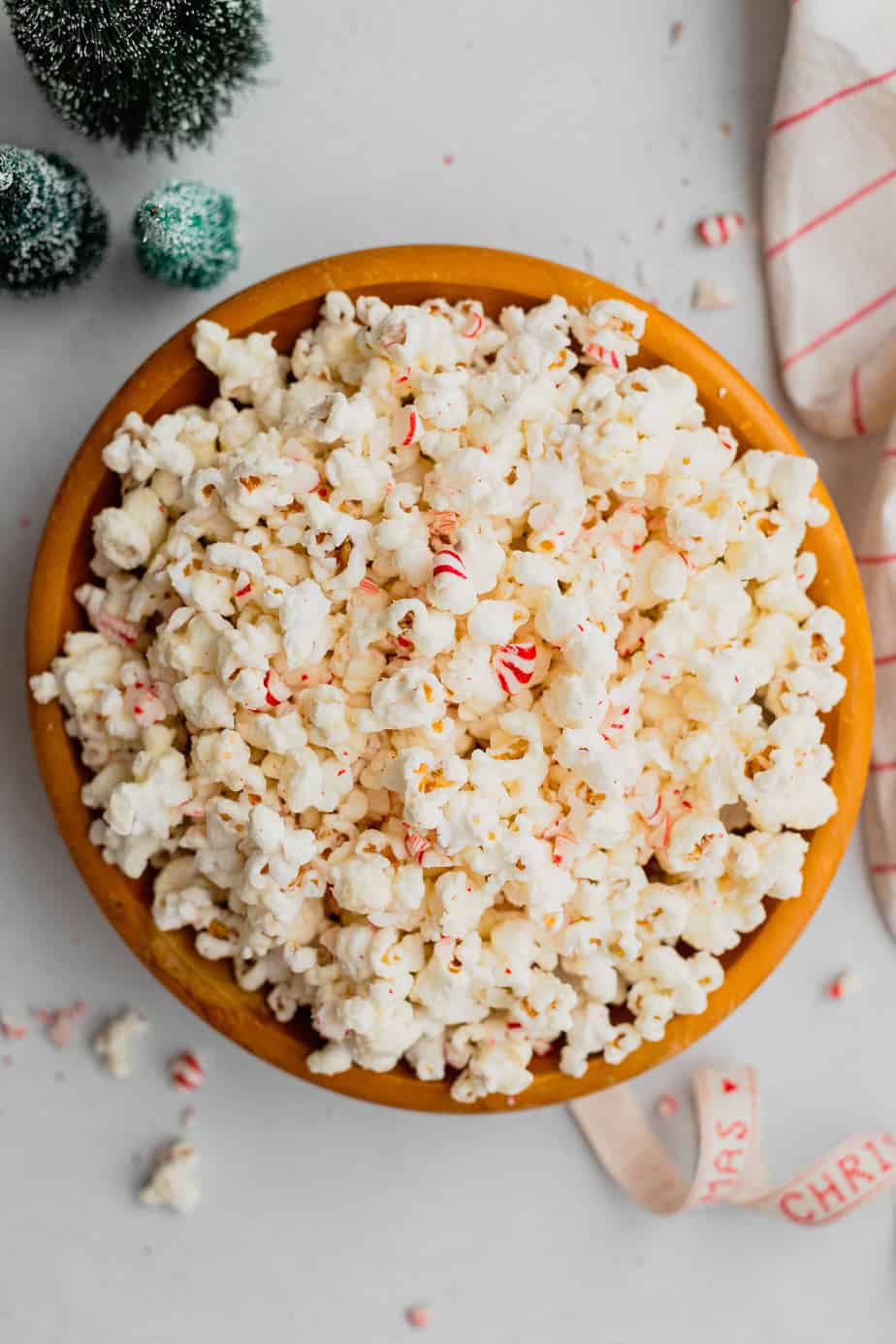 Peppermint Popcorn Recipe with White Chocolate - Midwest Nice