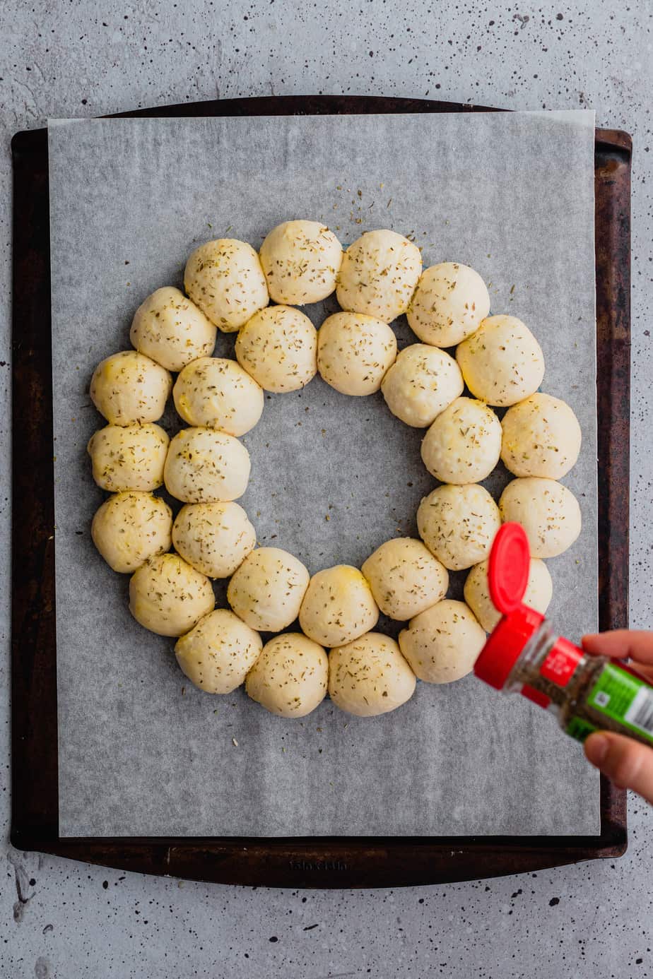 Pull Apart Bread Wreath (using canned biscuit dough) - Midwest Nice
