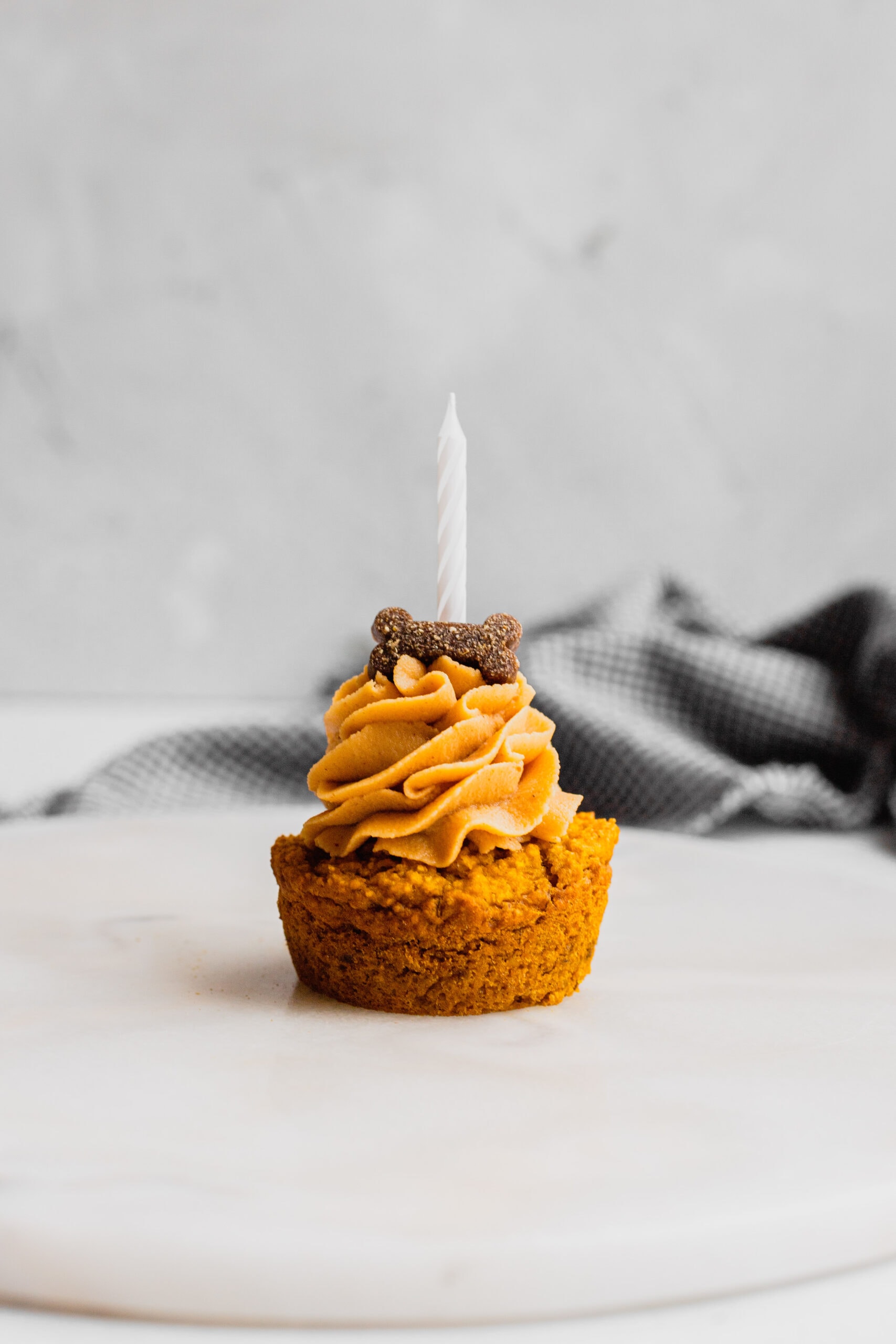 Pupcakes with Peanut Butter Frosting - Midwest Nice