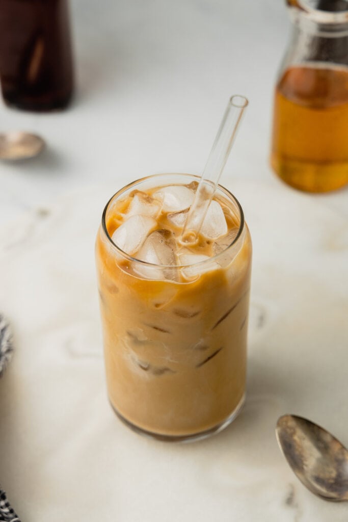 Homemade Vanilla Simple Syrup Recipe - Midwest Nice