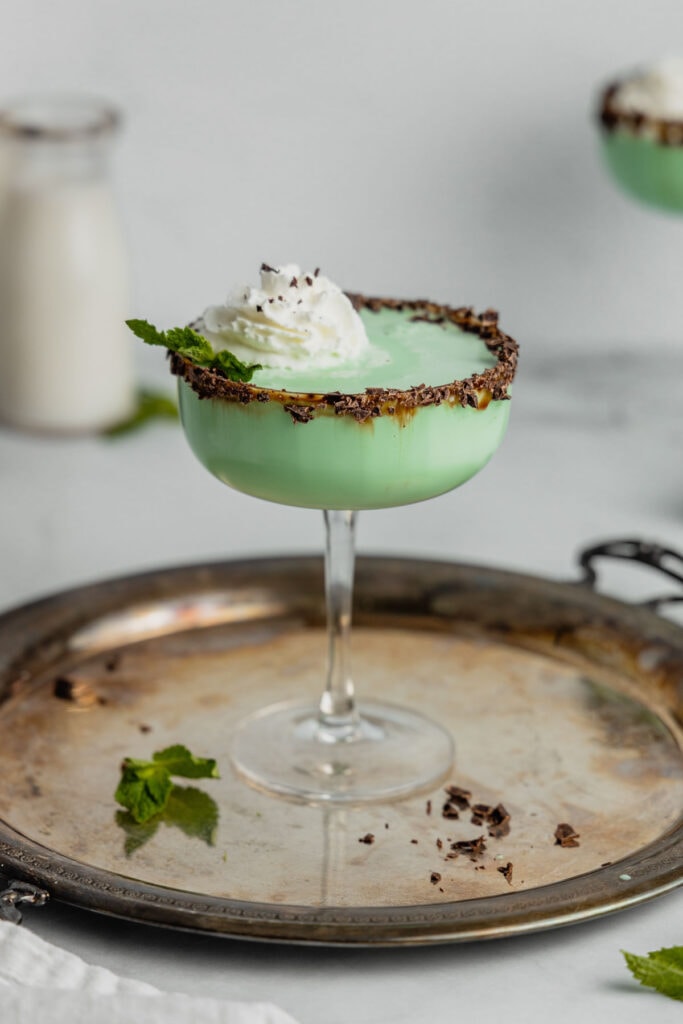Wisconsin Grasshopper Cocktail (with or without ice cream) | Midwest Nice