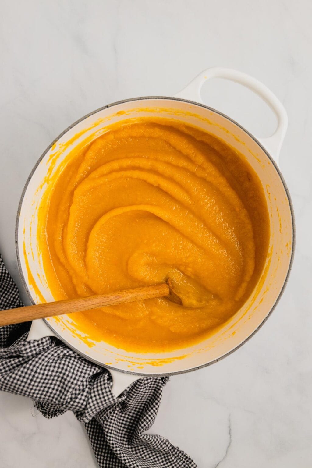 Creamy Acorn Squash Soup (Ready in 30 minutes!) - Midwest Nice