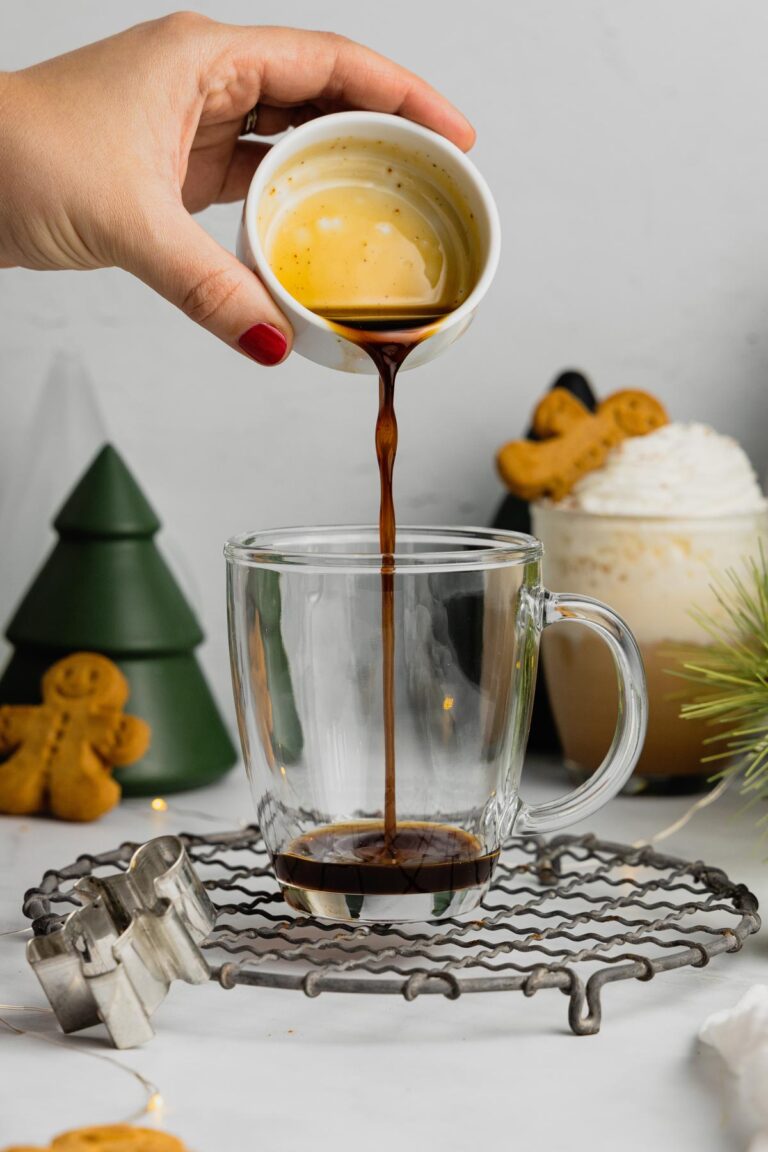 Homemade Gingerbread Latte (Starbucks Copycat!) - Midwest Nice