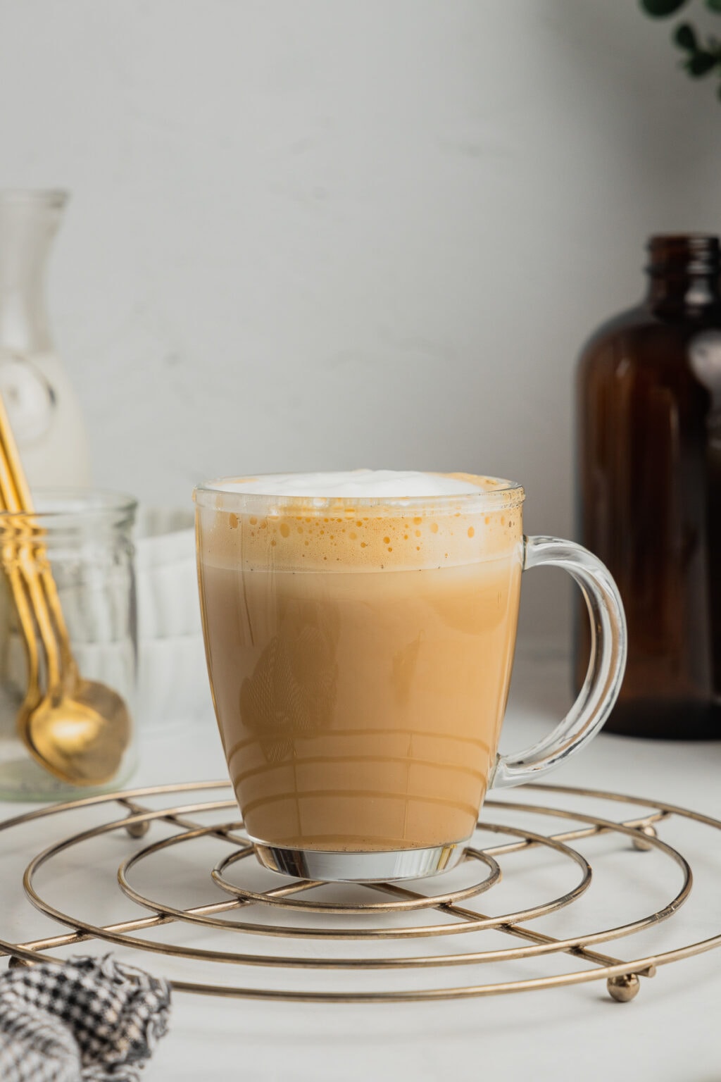 5 Minute Vanilla Latte Recipe - Midwest Nice