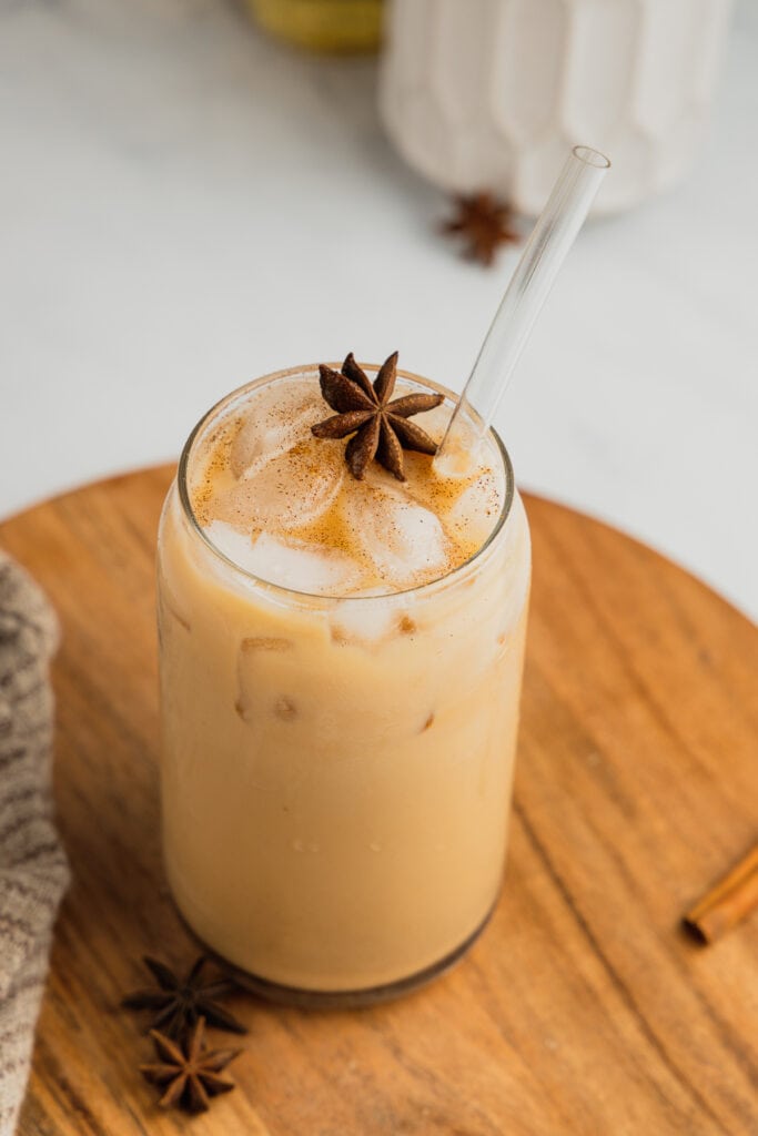 Iced Vanilla Chai Latte (using chai concentrate) - Midwest Nice