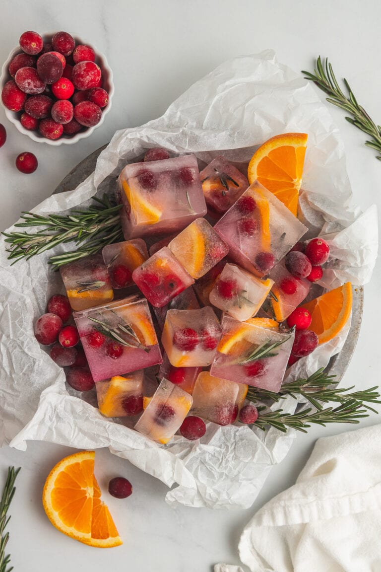 Cranberry Ice Cubes (How to Make Holiday Ice Cubes) - Midwest Nice