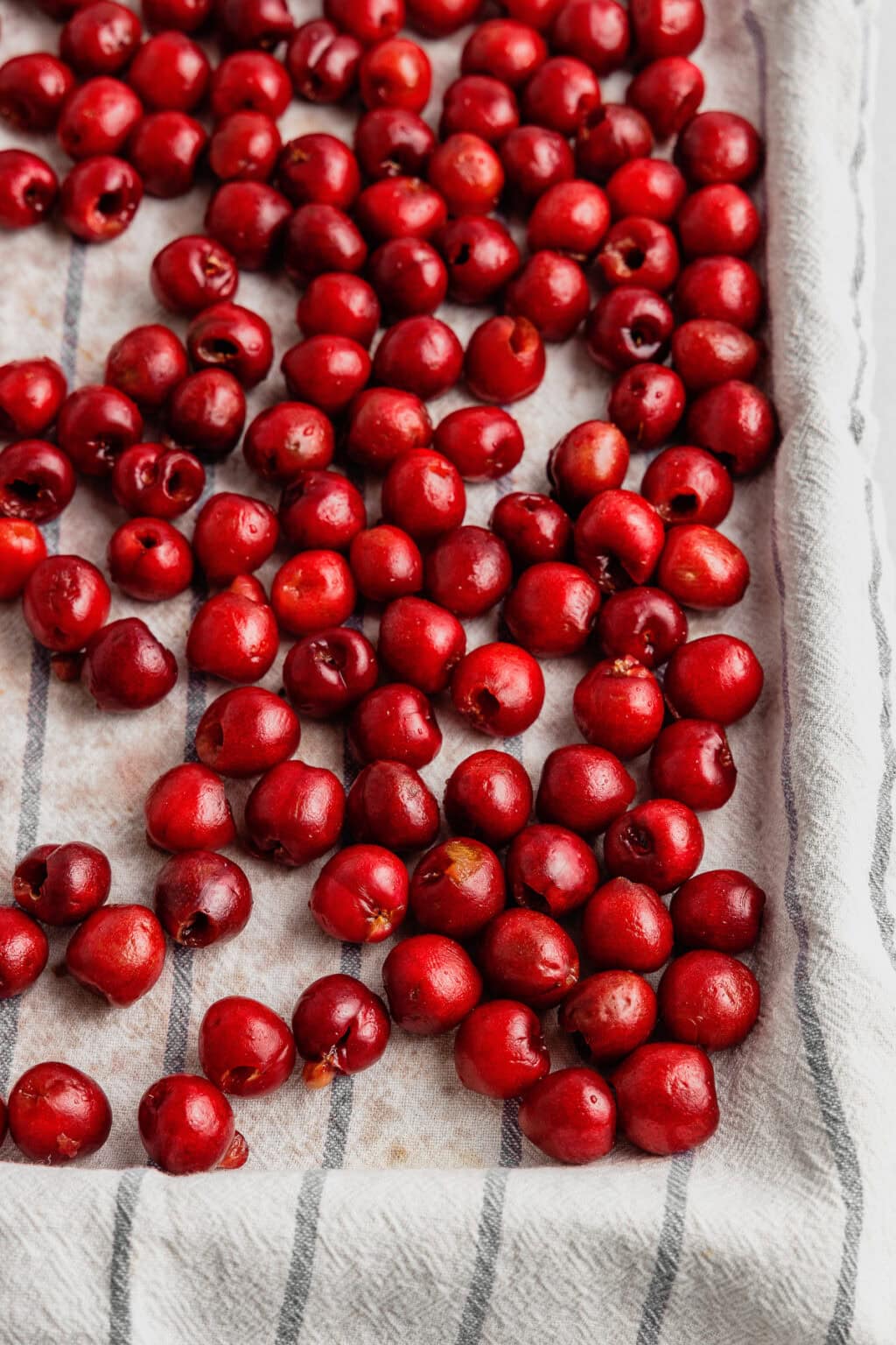 How to Freeze Fresh Cherries - Midwest Nice