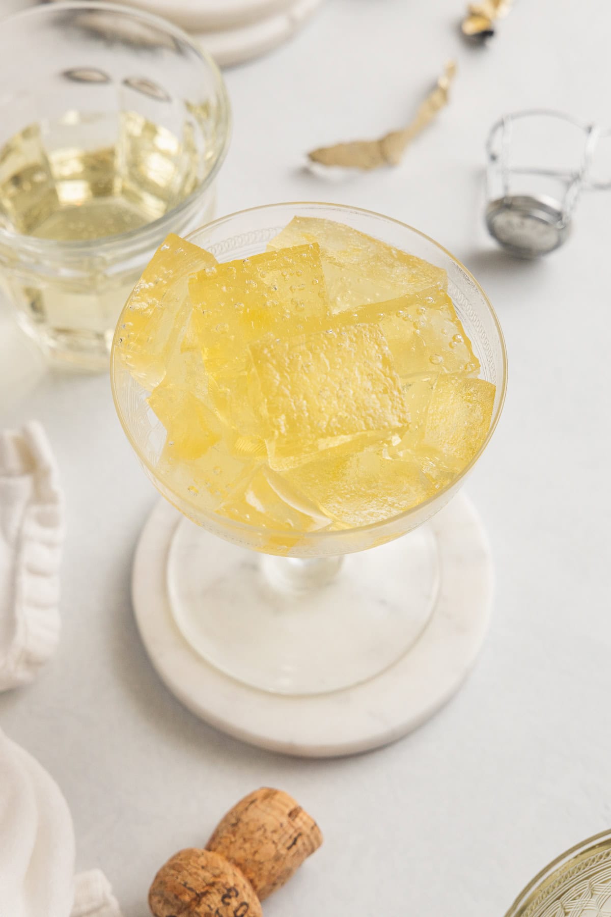 Three Ingredient Champagne Jello Shots (No Vodka!) - Midwest Nice