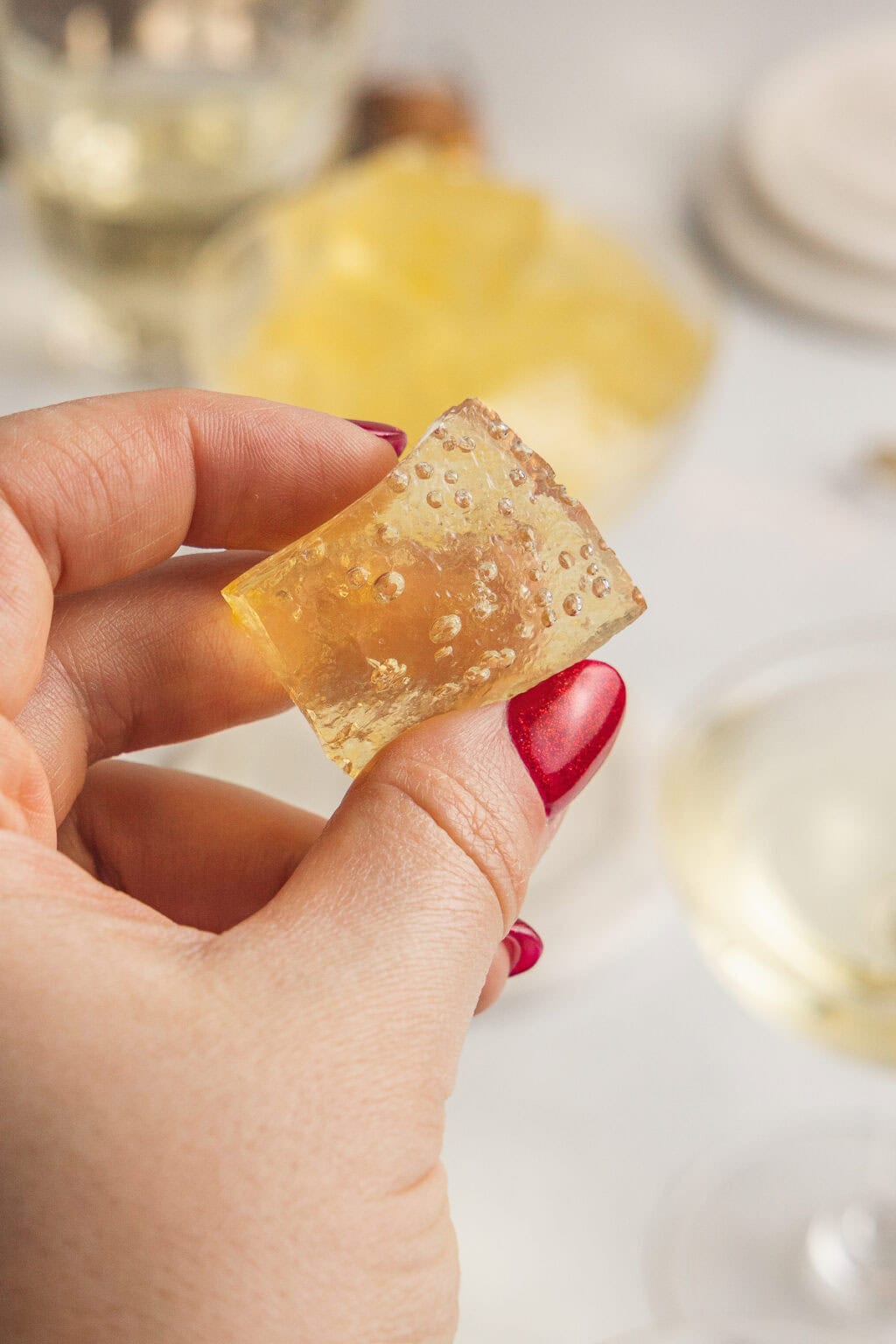 Three Ingredient Champagne Jello Shots (No Vodka!) - Midwest Nice